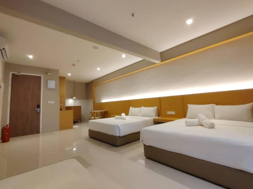 Rooms at The Shore Kota Kinabalu | Sea View & Family Suites